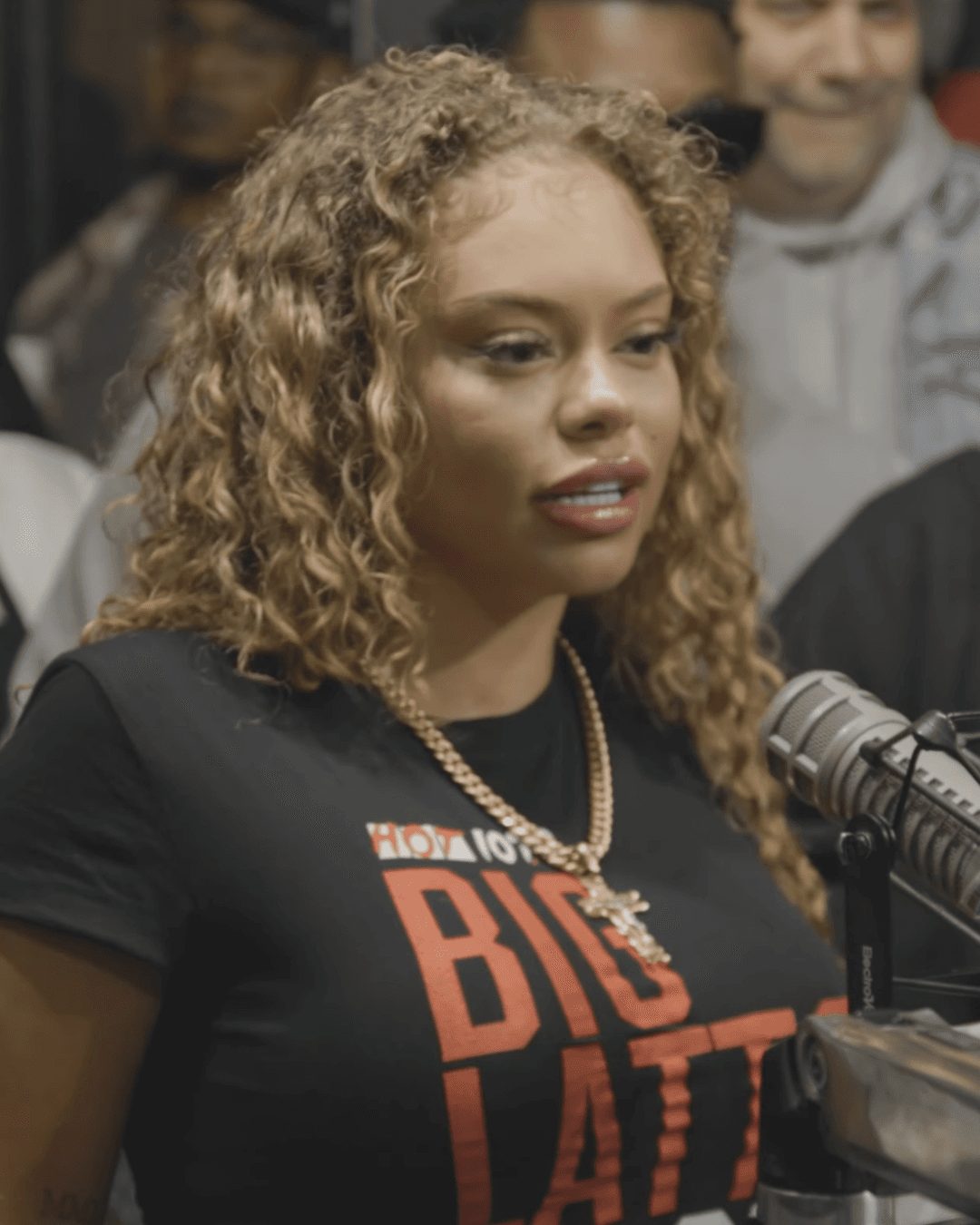 21 Savage Backs Latto's 'Big Mama' Album, Ignites Social Media Over ...